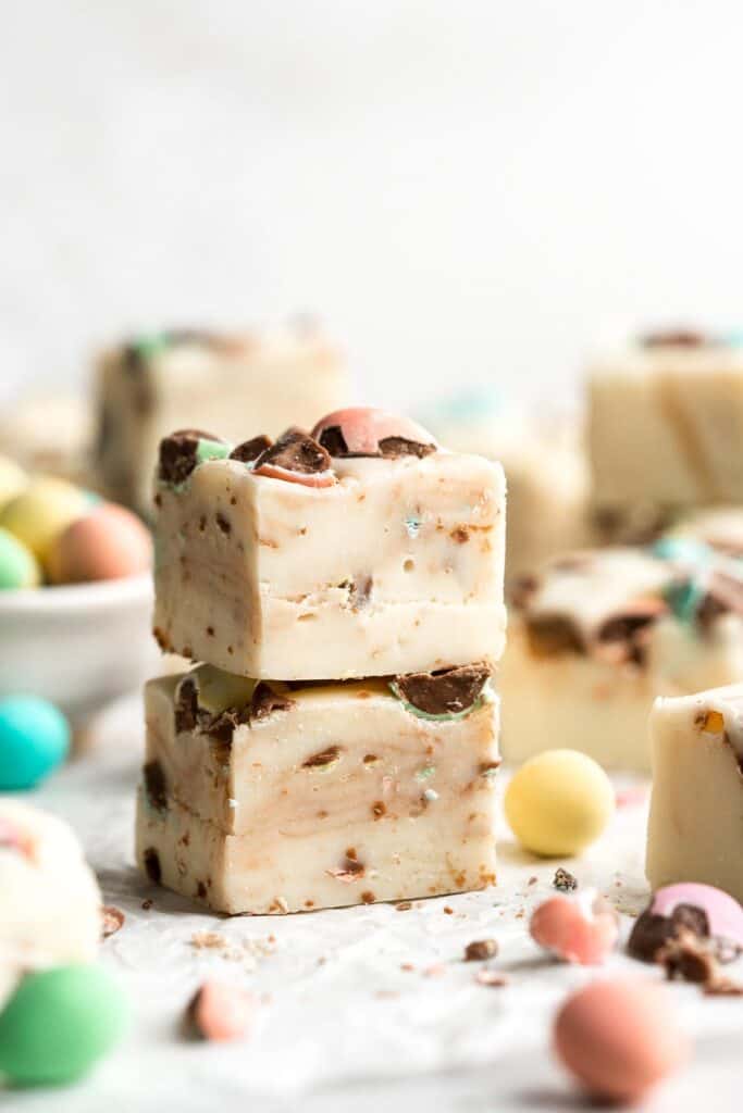 Mini Egg Easter Fudge - Ahead of Thyme